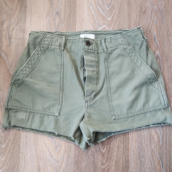 American Eagle Womens Cargo Shorts
